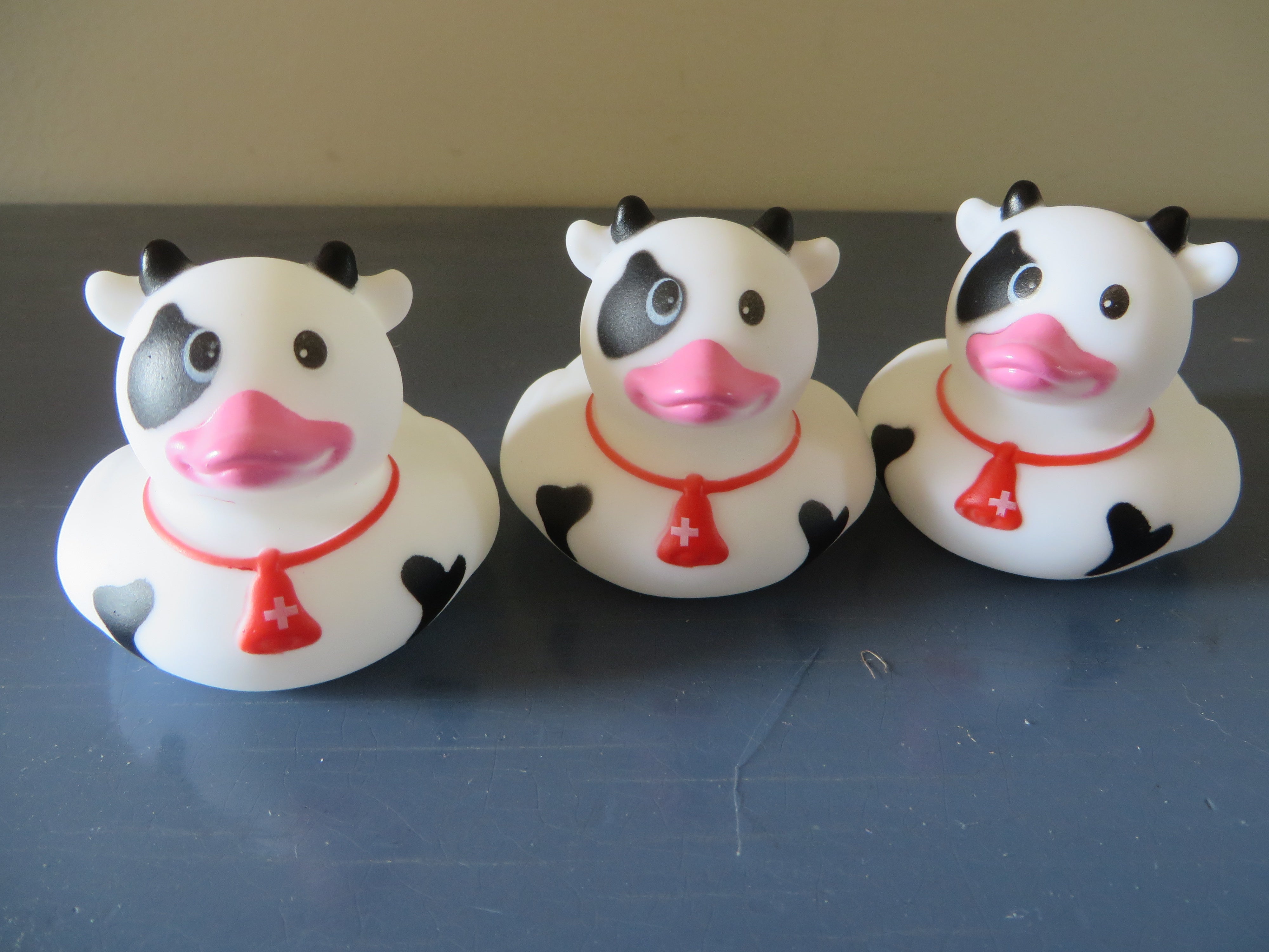 Set of three little moo cows - farm animals, cow rubber ducks, gift ba ...